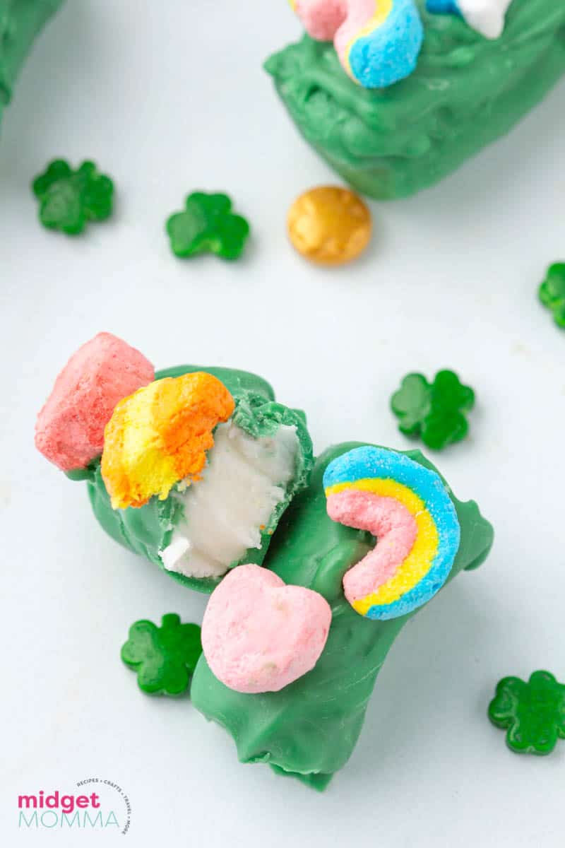 30 Lucky Charms Treats Recipes - Desert Chica