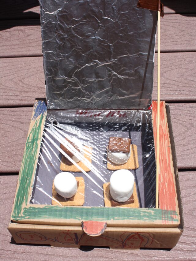 DIY Solar Oven Smores {Kids Science Experiment}
