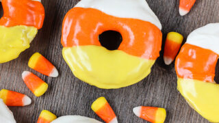 15 Ways to Decorate a Donut - Desert Chica